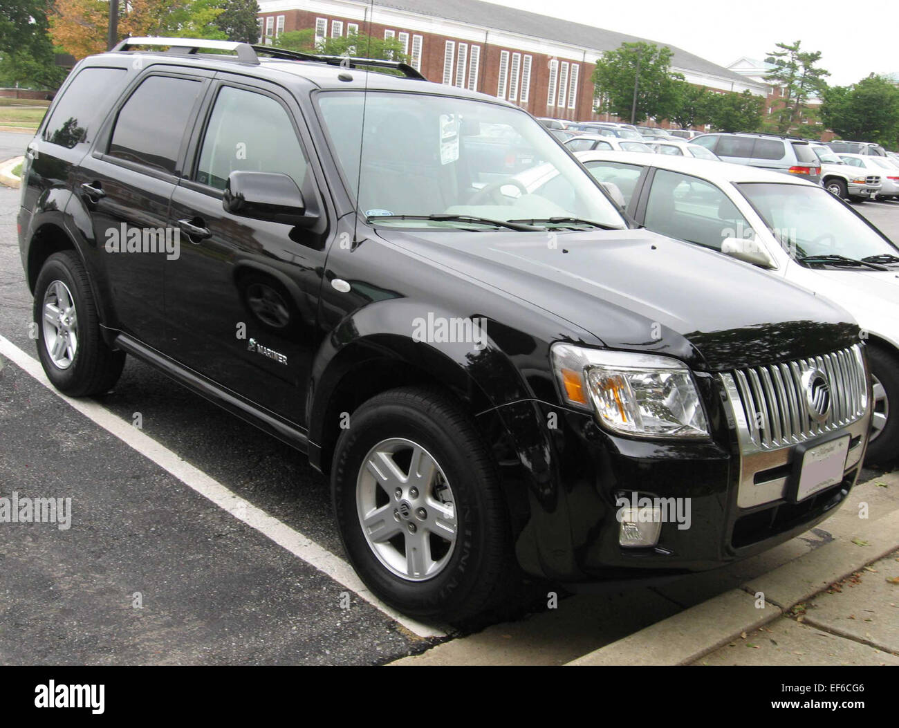 The 2008 Mercury Mariner Hybrid is a compact hybrid SUV offering an ...