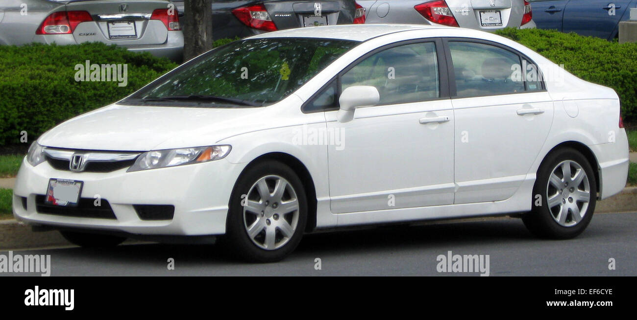 The 2009-2011 Honda Civic sedan is a compact vehicle known for its fuel ...