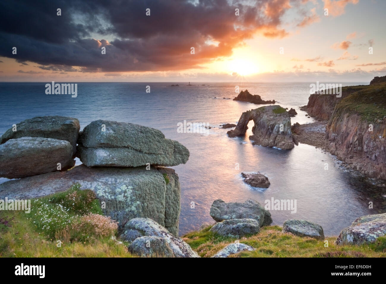 Empty lands hi-res stock photography and images - Alamy
