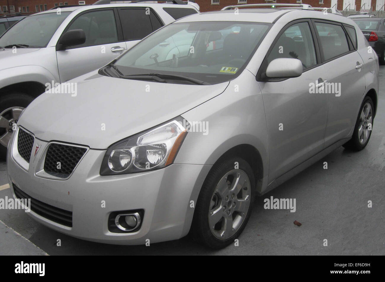 The 2009 Pontiac Vibe AWD is a compact crossover hatchback that ...