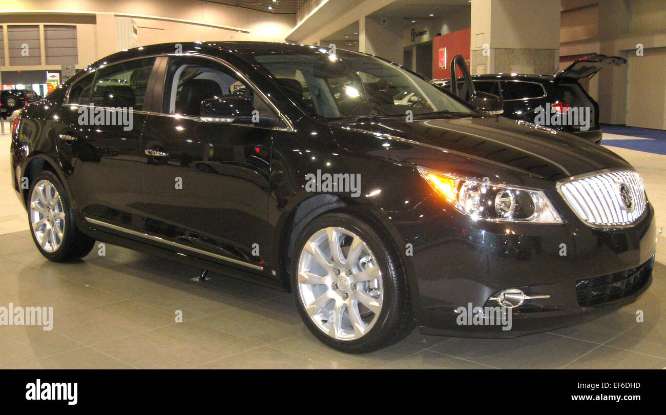 The 2010 Buick LaCrosse CXS is a full-size luxury sedan offering a ...