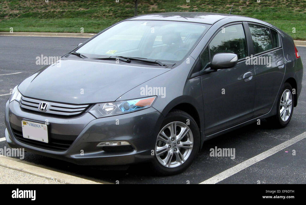 The 2010 Honda Insight EX is a hybrid hatchback known for its fuel ...