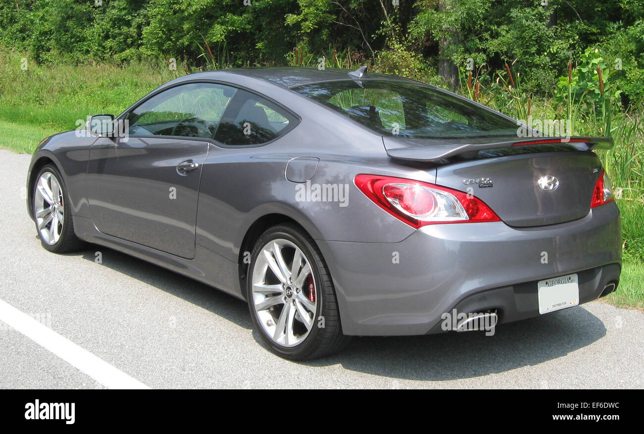 Hyundai Genesis Coupe 2010 Silver