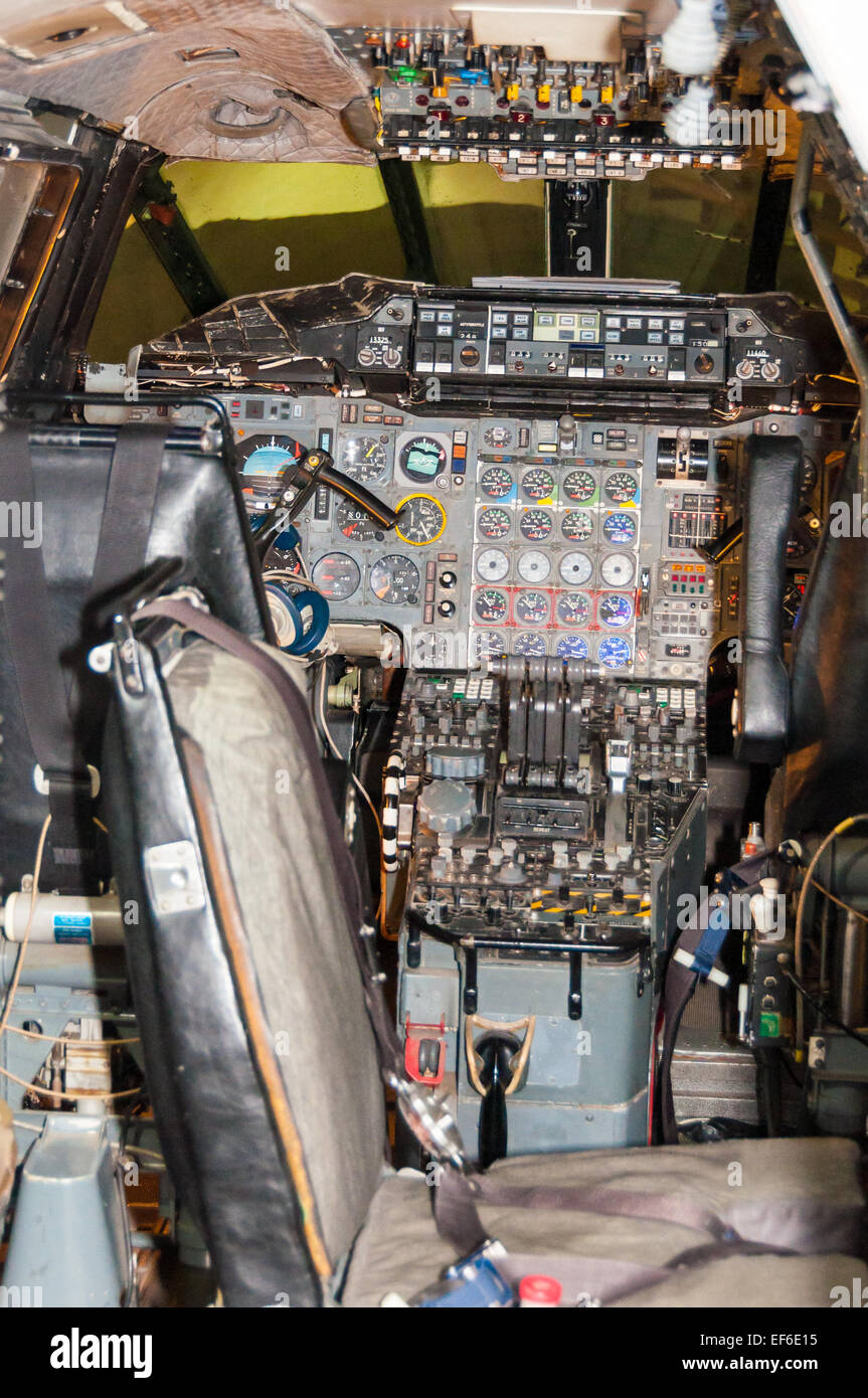 Cockpit of British Aircraft Corporation, Concorde, G-AXDN Stock Photo ...
