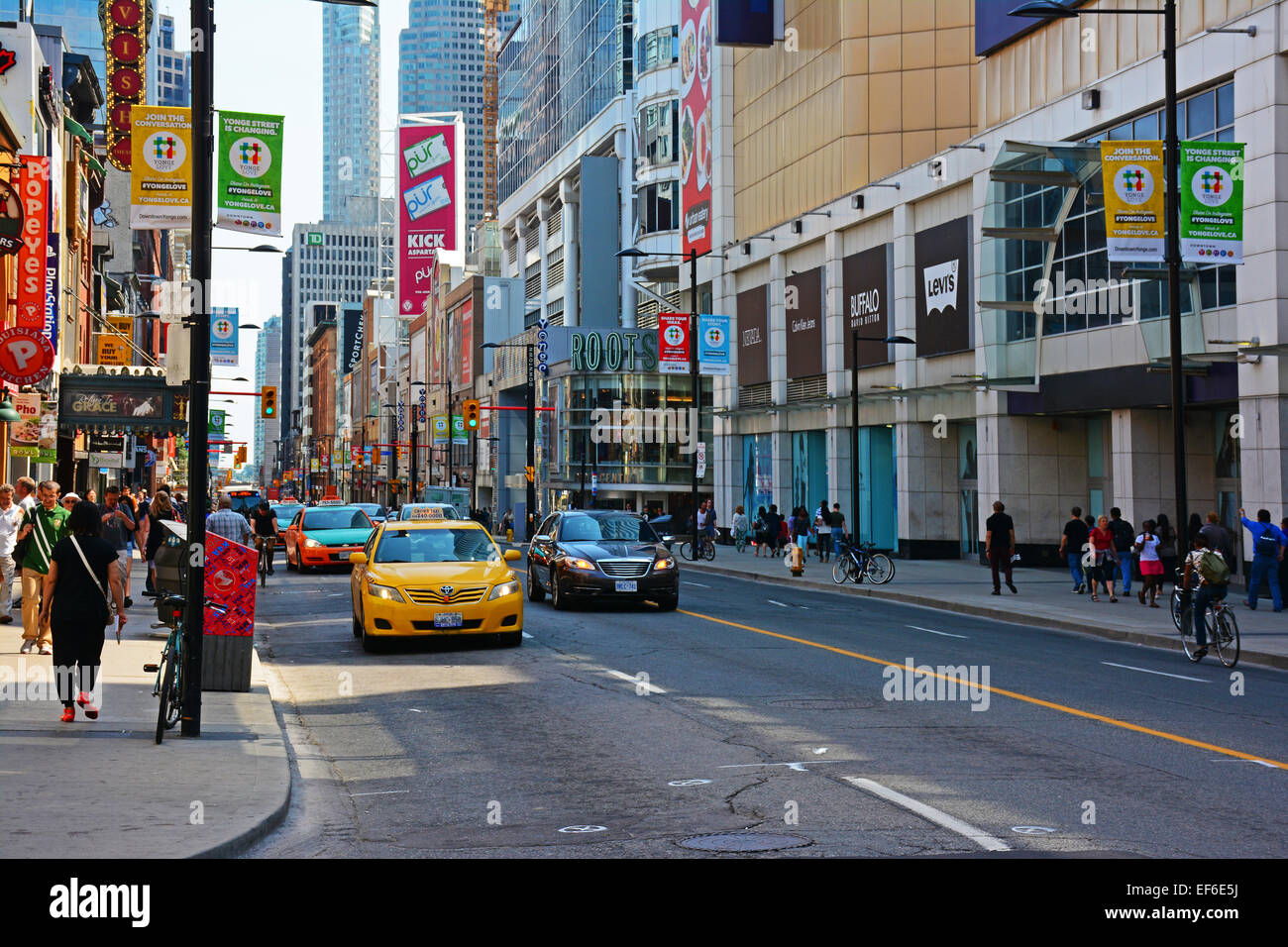 Downtown toronto street sign hi-res stock photography and images - Alamy