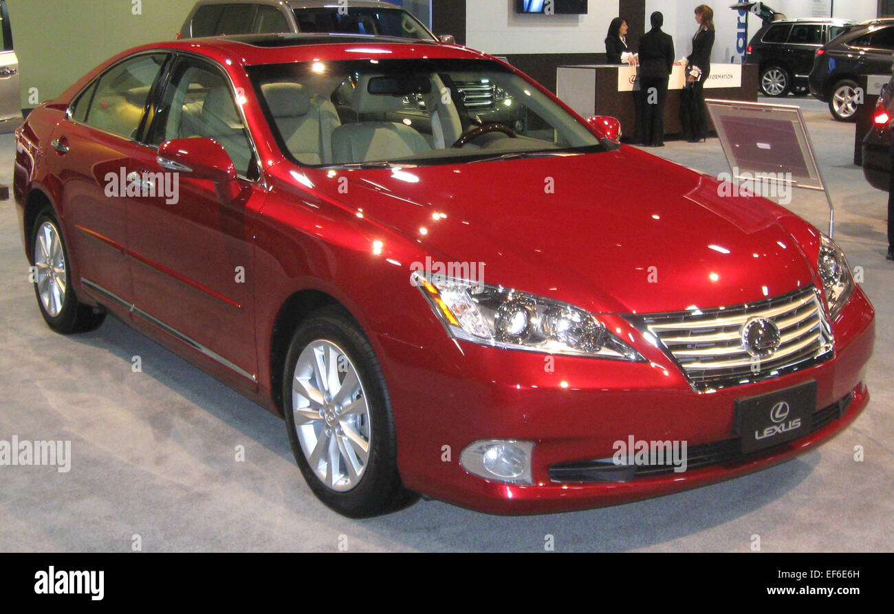 The 2010 Lexus ES350 is a mid-size luxury sedan offering a smooth V6 ...