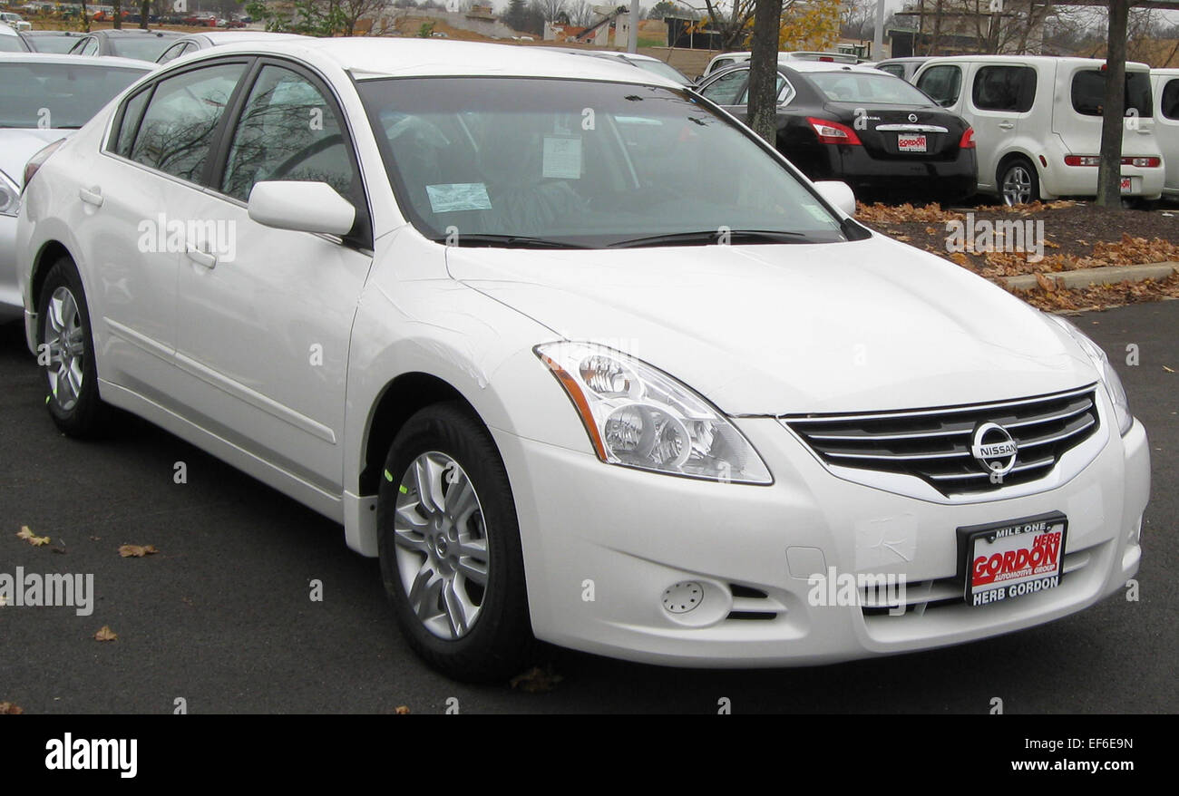 2010 Nissan Altima Sedan Auto123 | New Cars, Used Cars, Auto Shows,