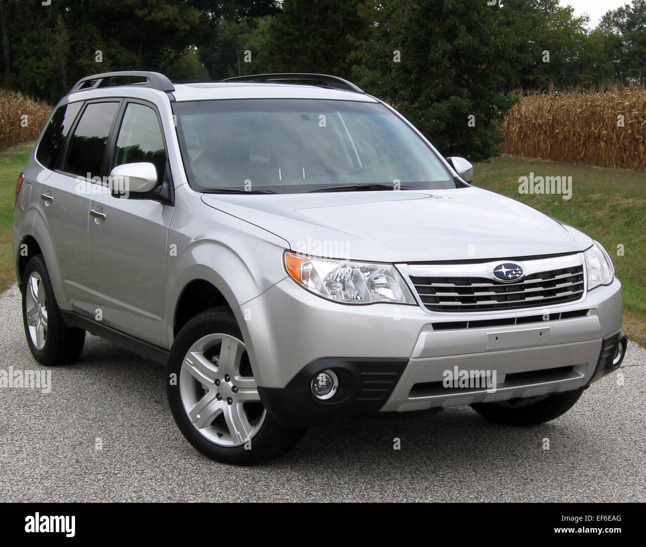 The 2010 Subaru Forester 2.5X Limited is a compact crossover SUV known ...
