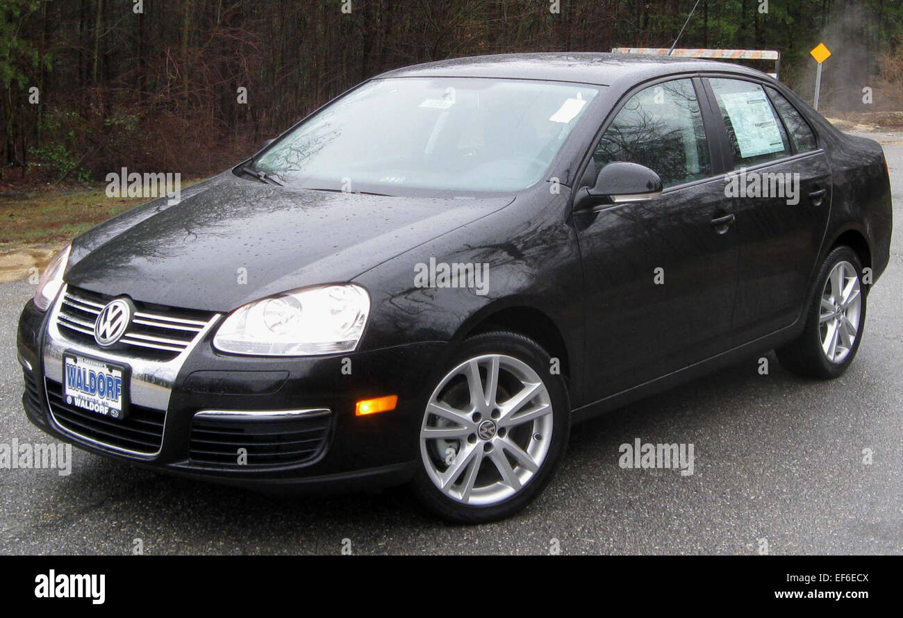 The 2010 Volkswagen Jetta S is a compact sedan known for its solid ...