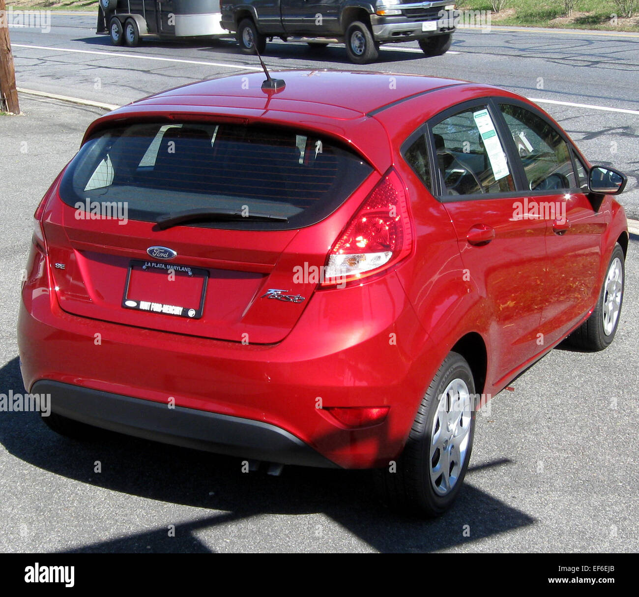 The 2011 Ford Fiesta SE hatchback is a compact car designed for ...