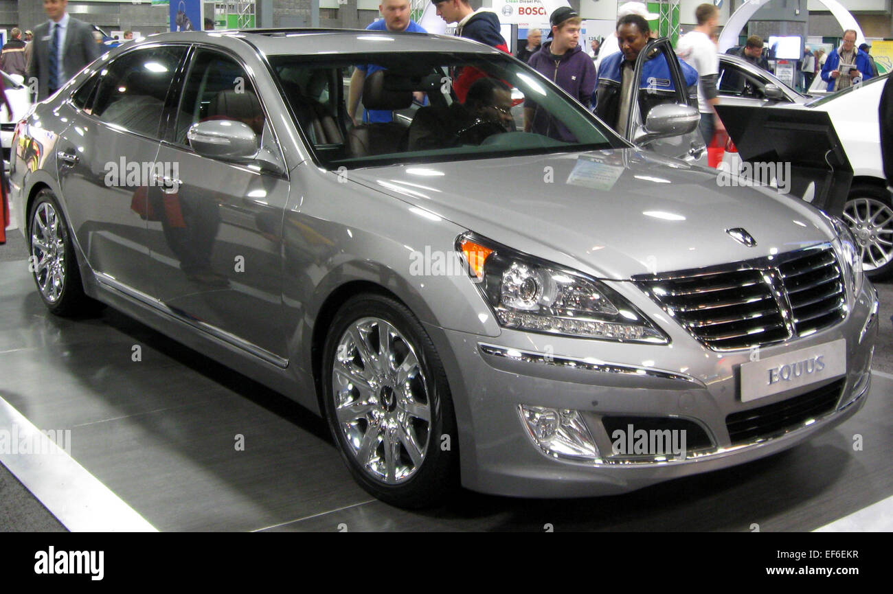 2011 Hyundai Equus 2011 DC Stock Photo - Alamy