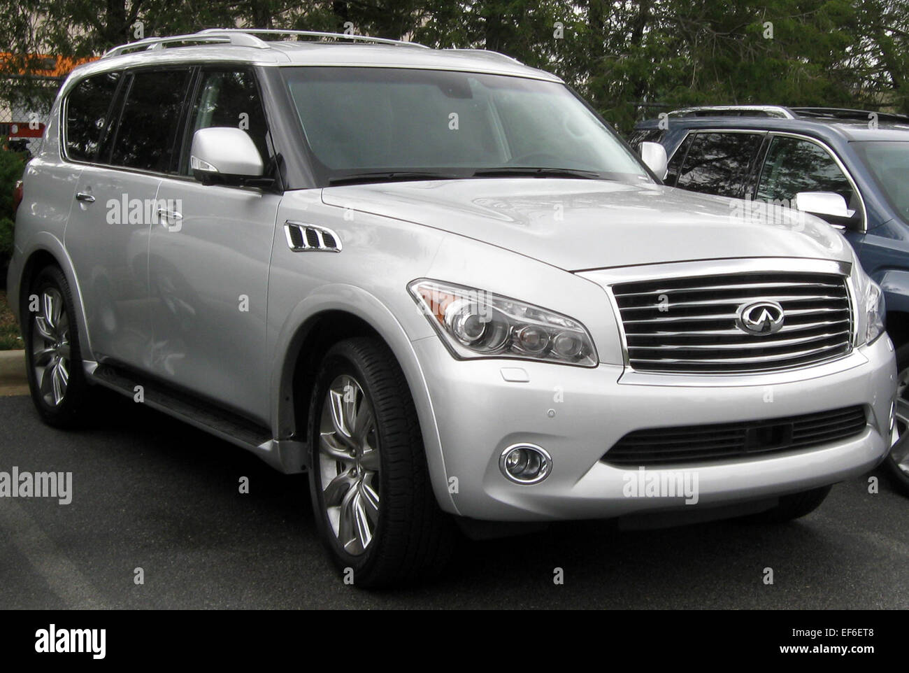 The 2011 Infiniti QX56 is a luxury full-size SUV that combines powerful ...