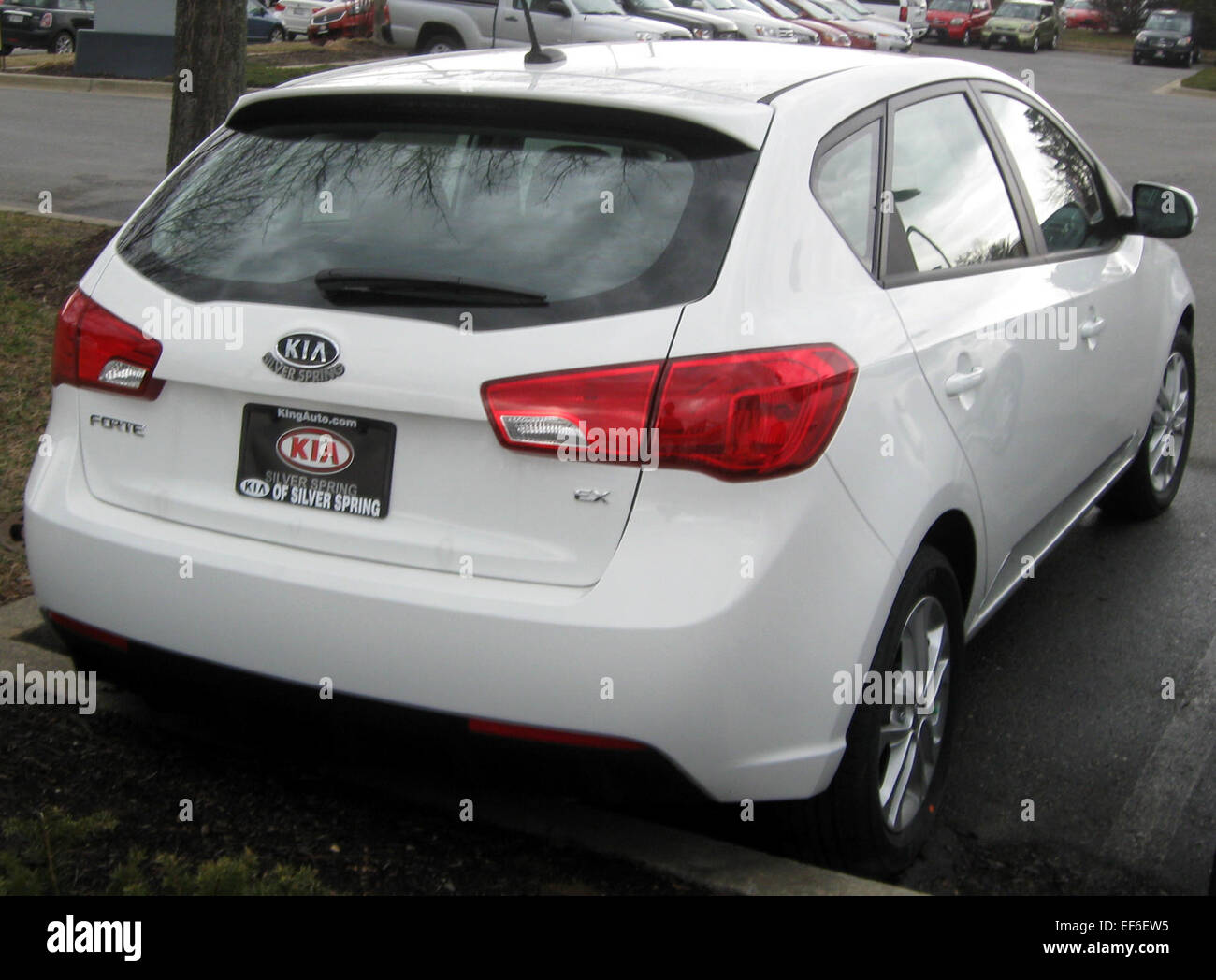 The 2011 Kia Forte EX hatchback is a compact car offering a blend of ...