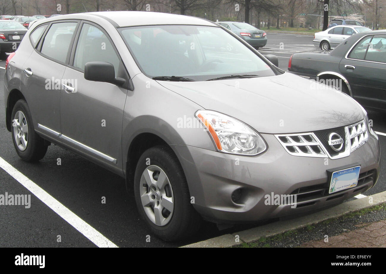 The 2011 Nissan Rogue S is a compact crossover offering a smooth ride ...