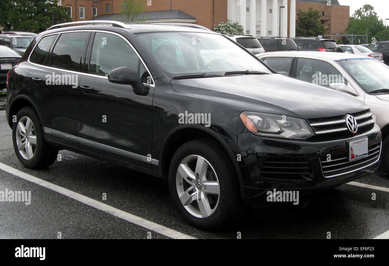 The 2011 Volkswagen Touareg is a mid-size luxury SUV offering a blend ...