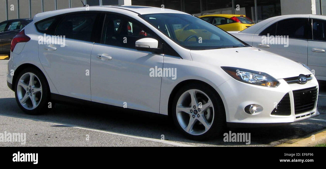 The 2012 Ford Focus Titanium hatchback combines a sleek design with ...