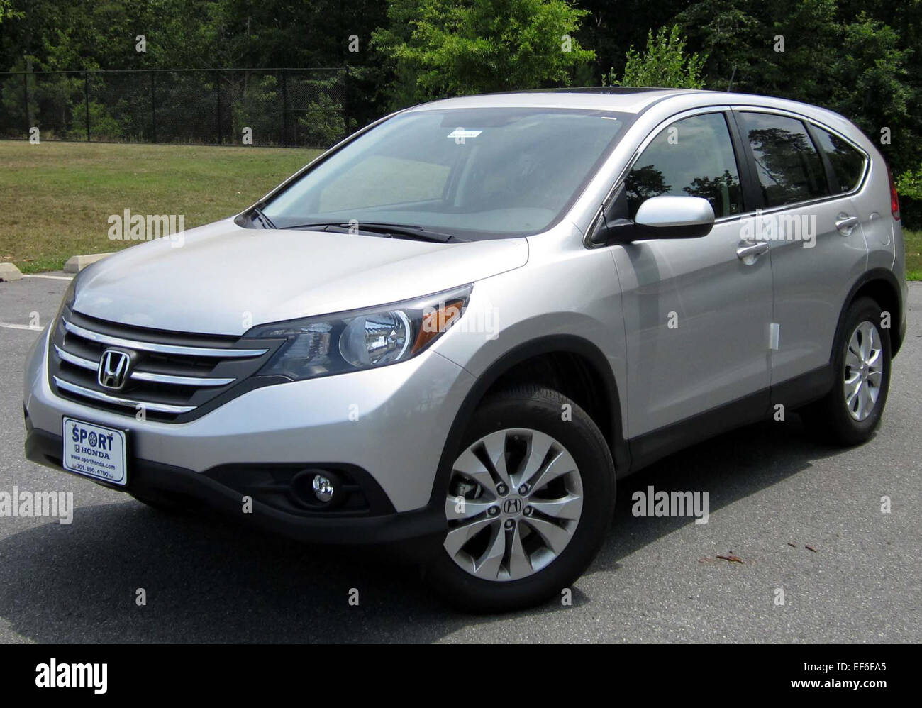 The 2012 Honda CR-V EX is a compact crossover SUV offering a spacious ...