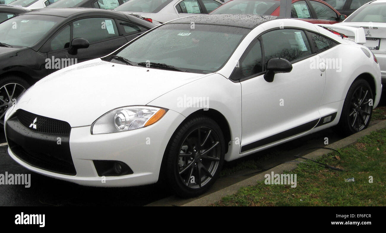 The 2012 Mitsubishi Eclipse SE is a compact sports coupe that combines ...