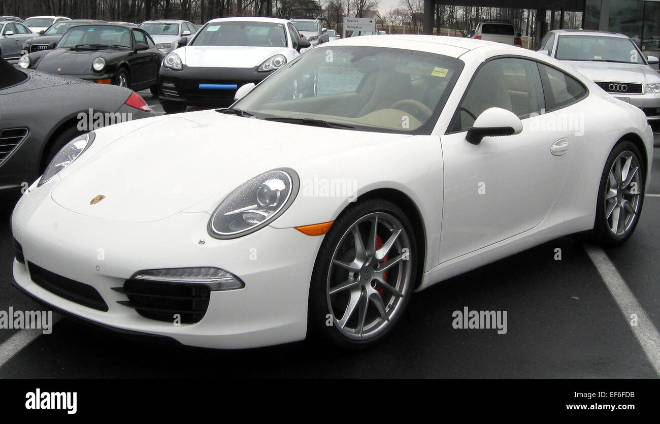 Porsche 911 carrera s 2012 hi-res stock photography and images - Alamy