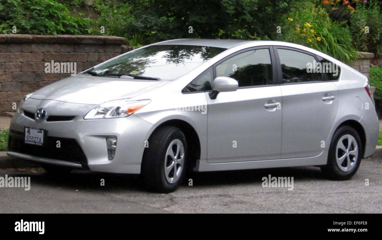 Prius 2012 hi-res stock photography and images - Alamy