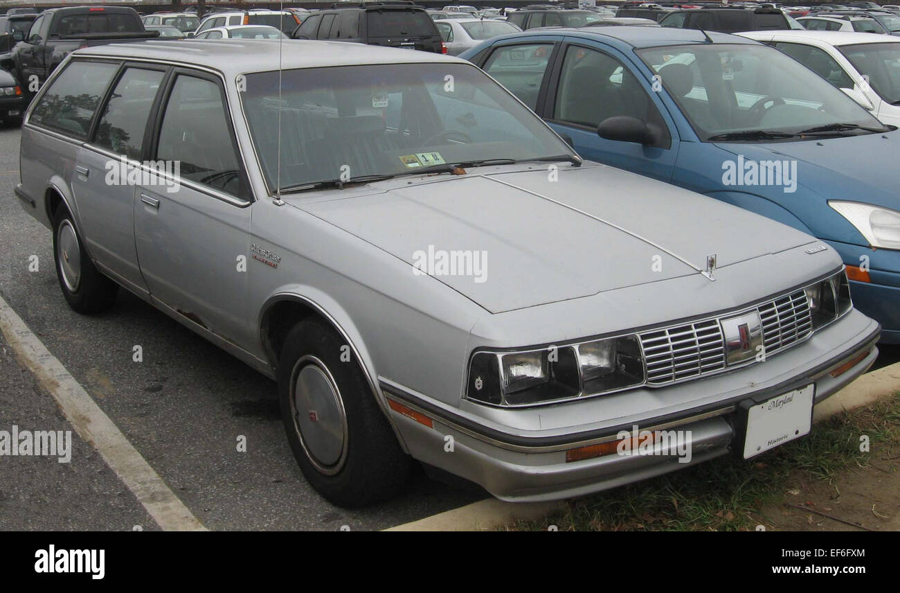 The 2nd-generation Oldsmobile Cutlass Cruiser is a mid-size station ...