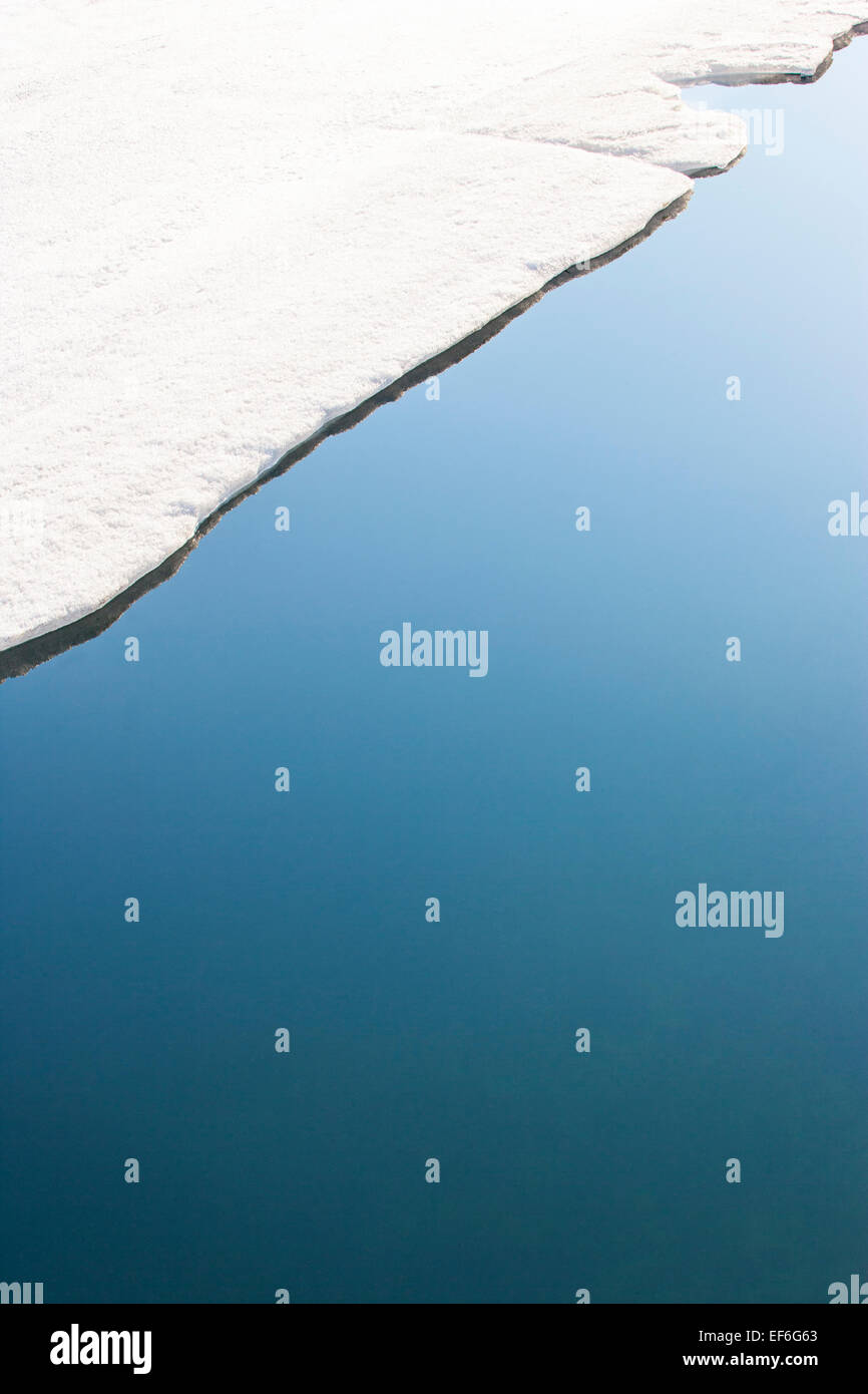 Ice melts to lake hi-res stock photography and images - Alamy