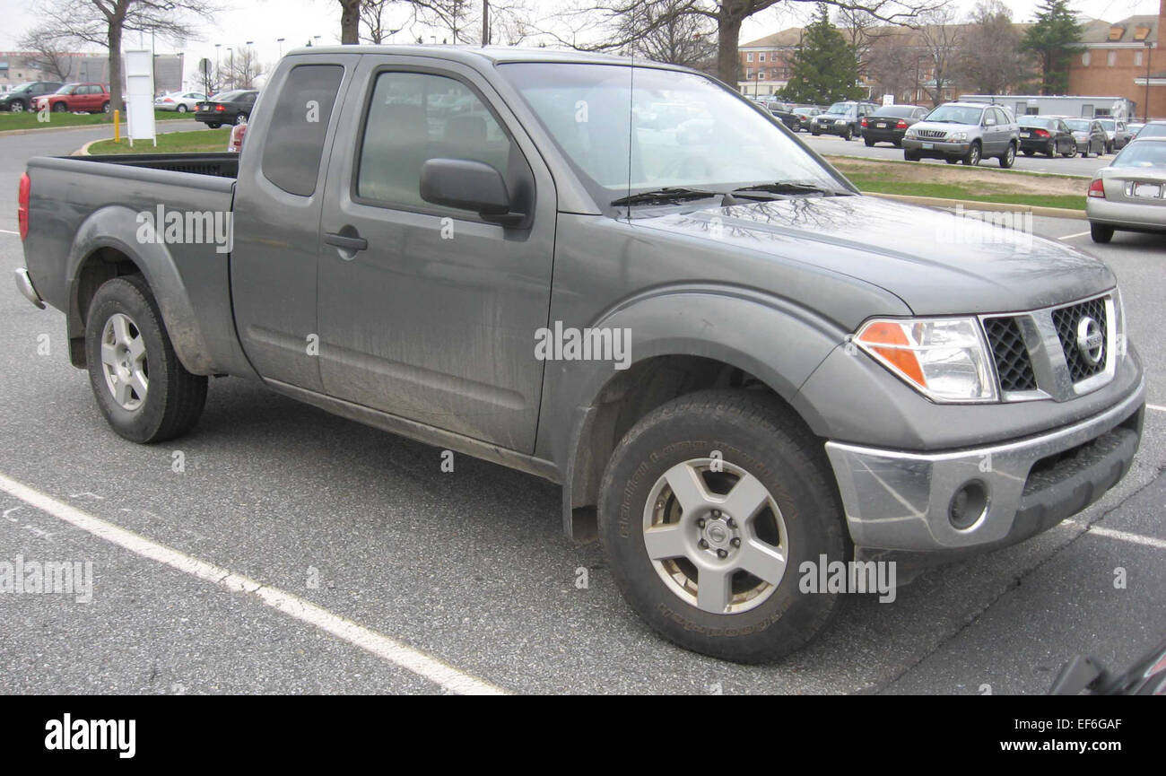 The second-generation Nissan Frontier Extended Cab, produced from 2005 ...