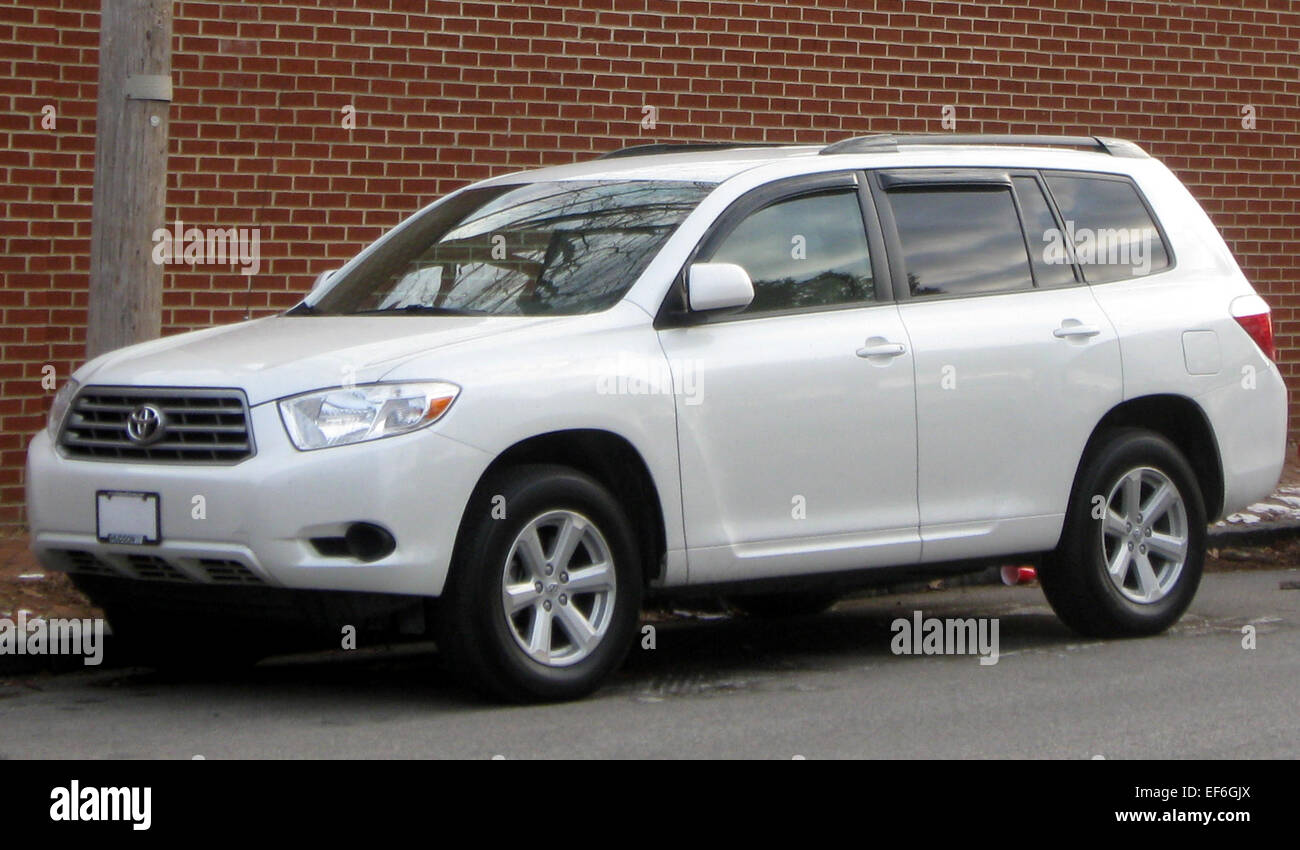 The second-generation Toyota Highlander, produced from 2001 to 2010, is ...