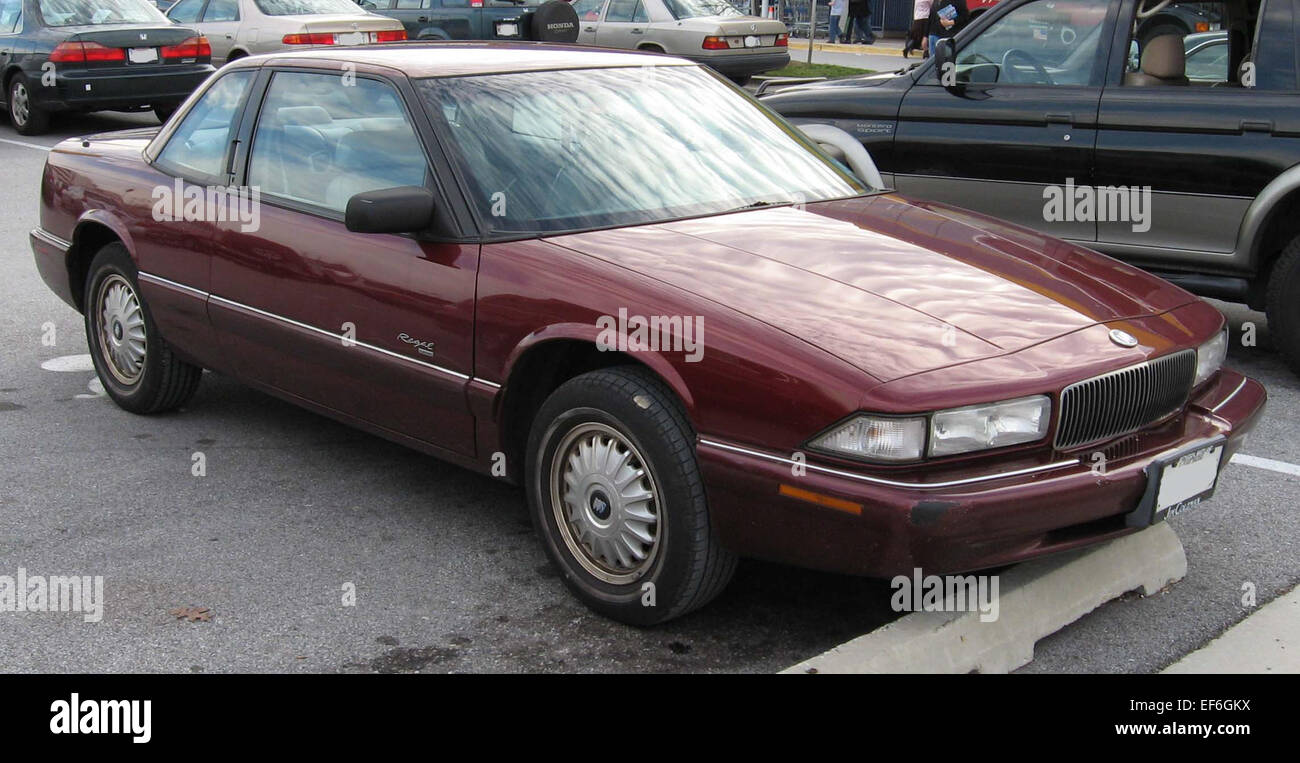 The 3rd generation Buick Regal Coupe combines a sleek design with solid ...