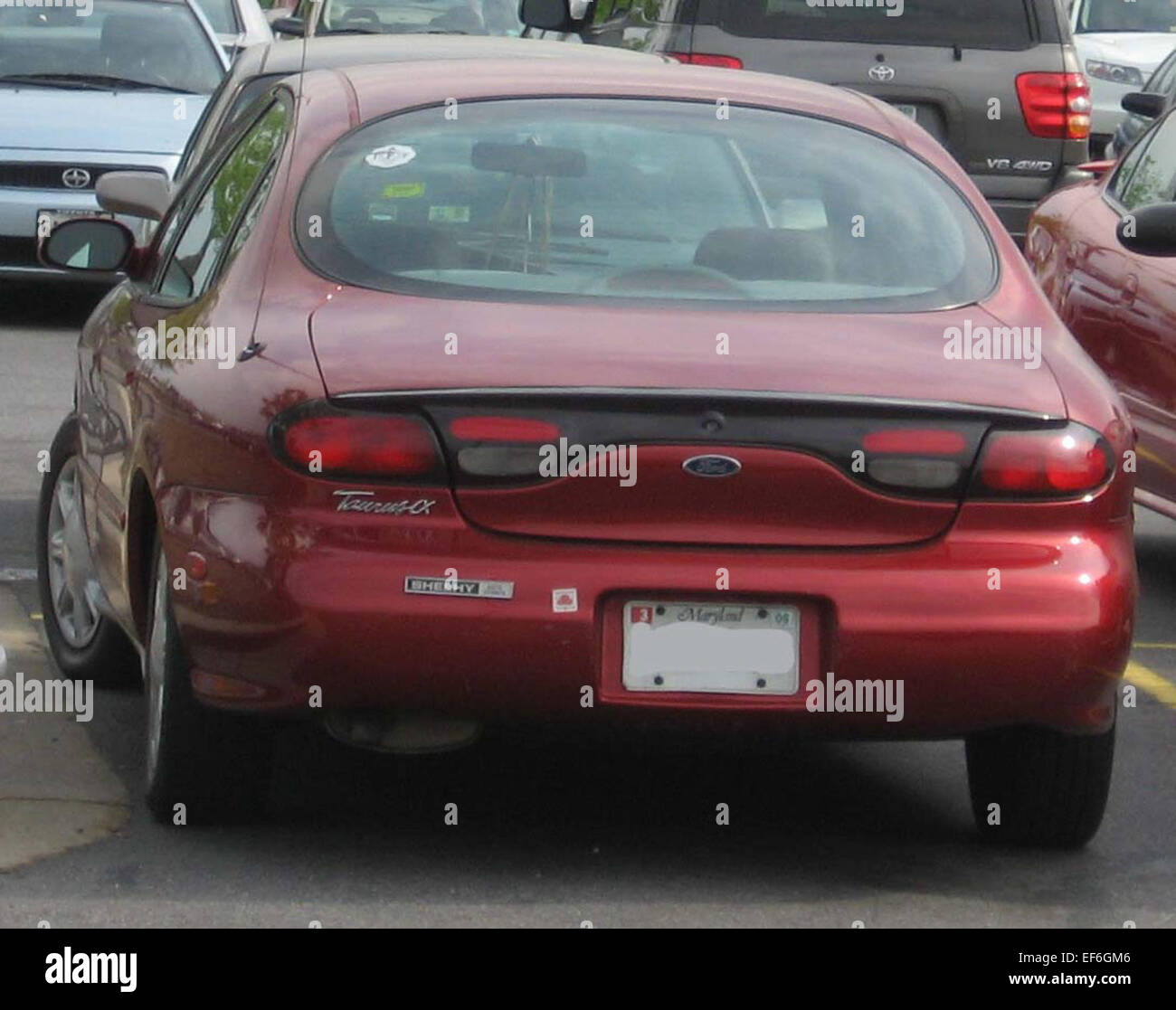 The third-generation Ford Taurus sedan, produced in the early 1990s ...