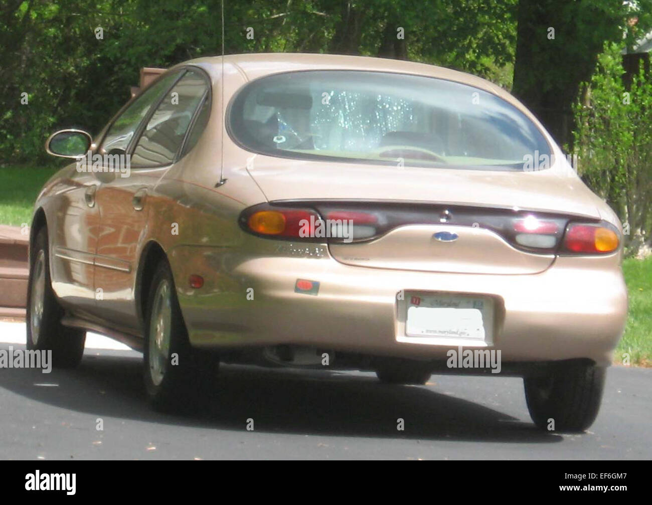 The 3rd-generation Ford Taurus Sedan, produced from 1996 to 1999 ...