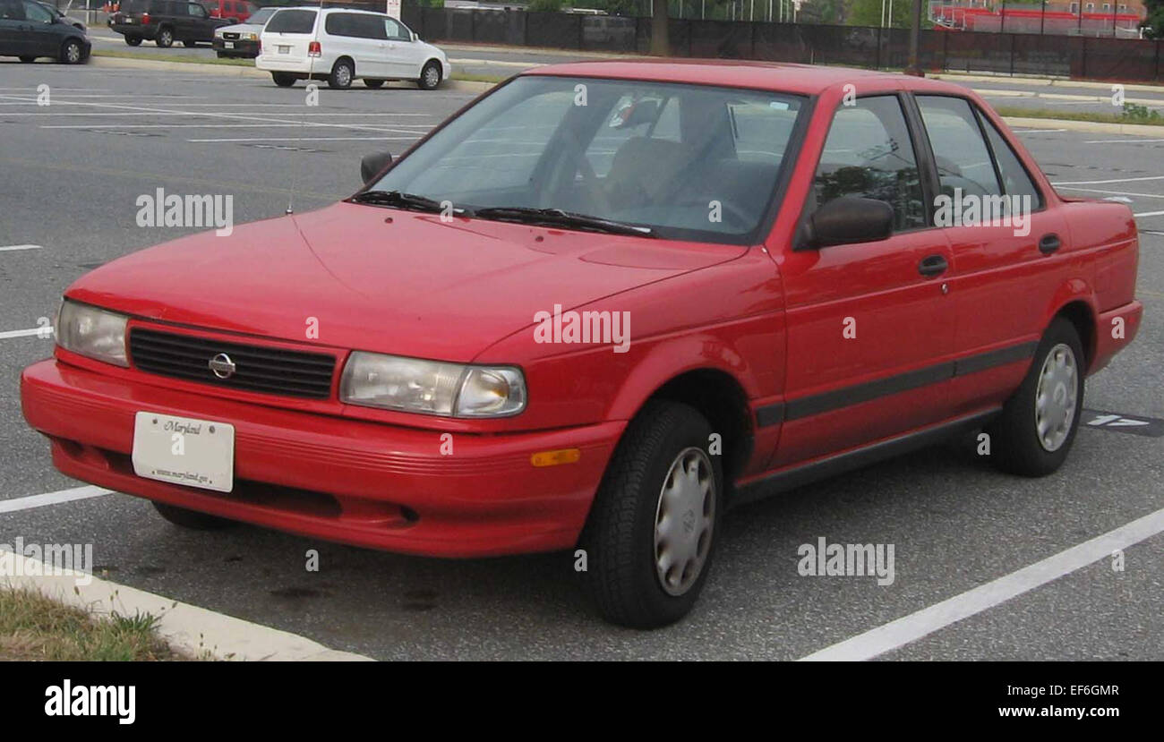 Nissan sentra hi-res stock photography and images - Alamy