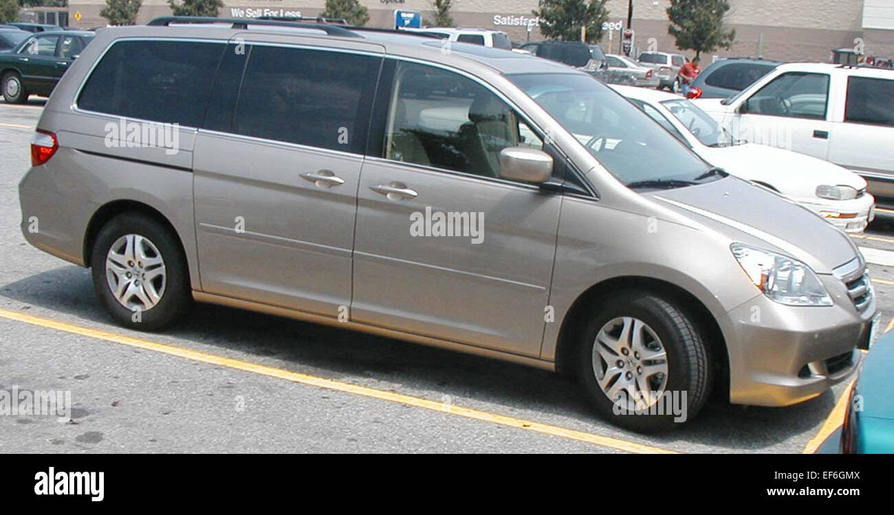 The 3rd generation Honda Odyssey, produced from 2005 to 2010, is a ...