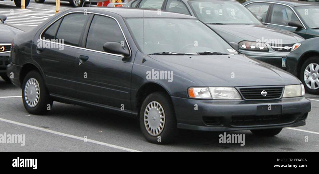 Nissan sentra 2006 hi-res stock photography and images - Alamy