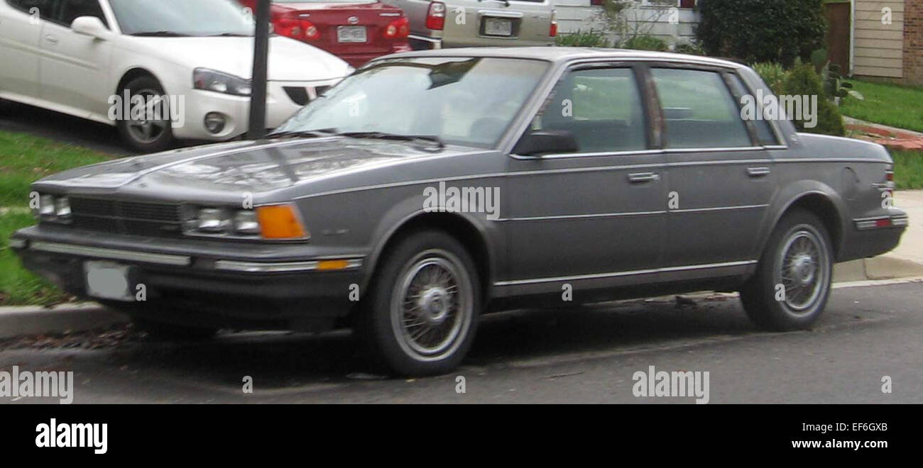 82 88 Buick Century Sedan Stock Photo - Alamy