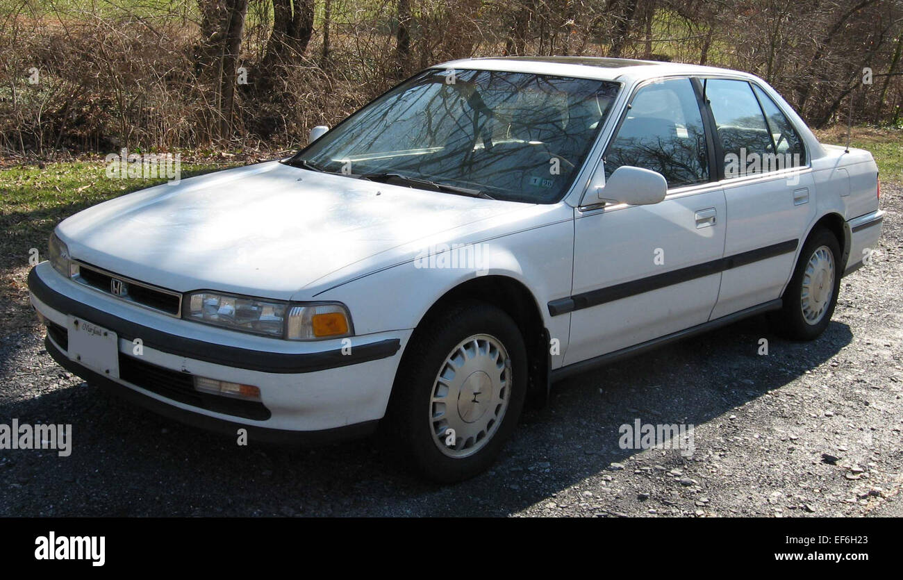 The 1990-1991 Honda Accord Sedan is a compact to mid-size car known for ...