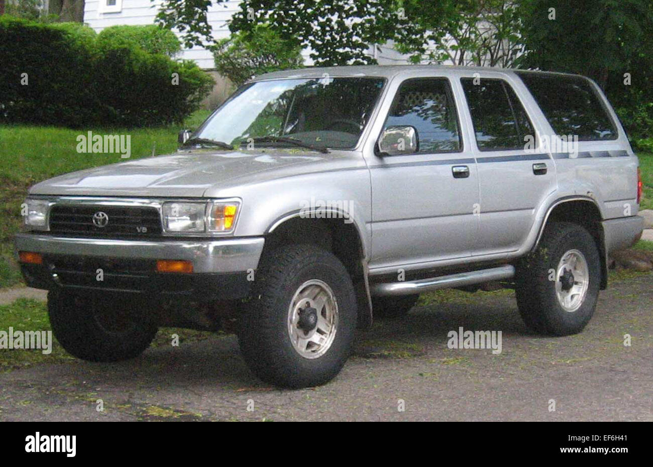 The 1992-1995 Toyota 4Runner is a mid-size SUV known for its off-road ...