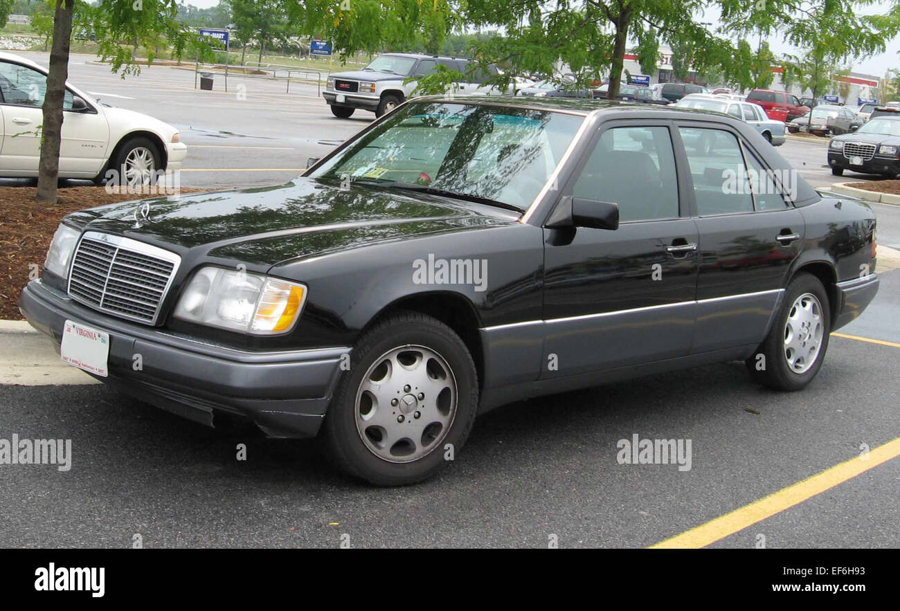94 95 Mercedes Benz E Class sedan Stock Photo - Alamy