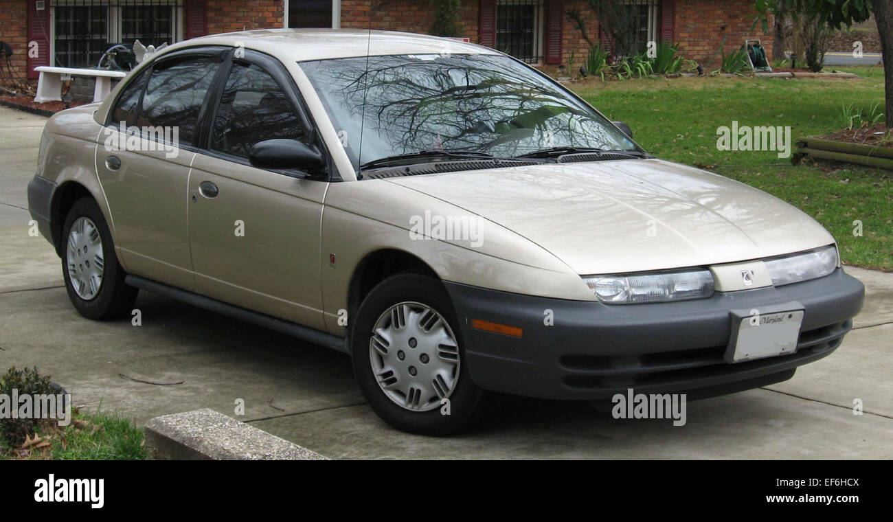 The 1996-1999 Saturn SL is a compact sedan that offers a fuel-efficient ...