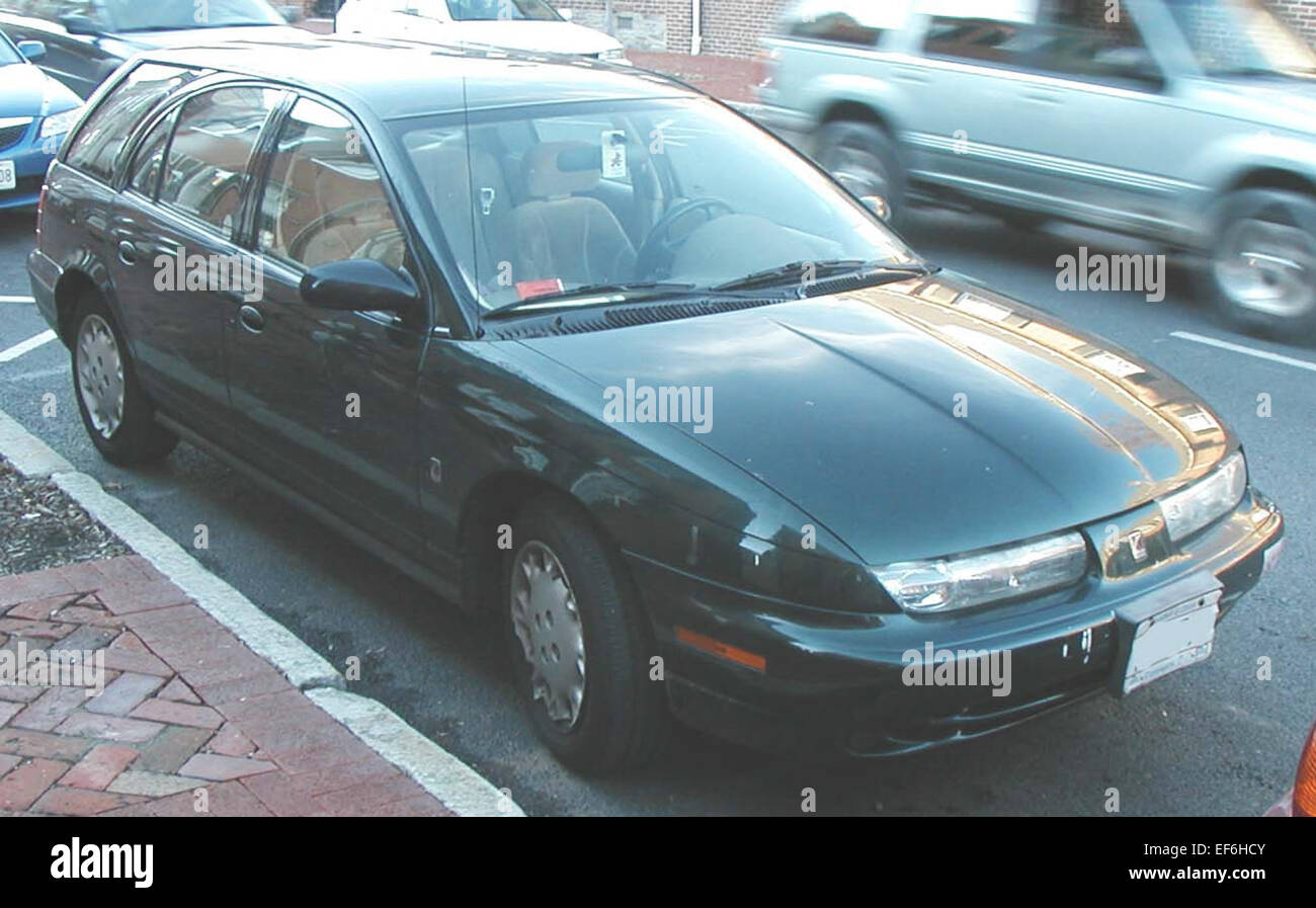 Saturn car hi-res stock photography and images - Alamy