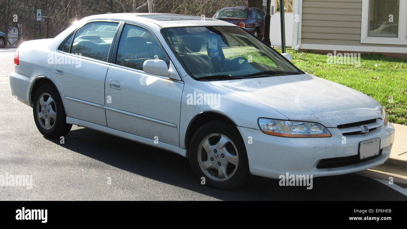 The 1998-2000 Honda Accord is a midsize sedan known for its reliability ...