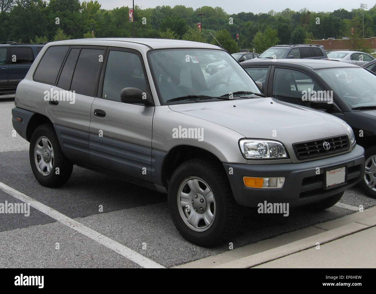 The 1998-2000 Toyota RAV4 is a compact SUV designed for urban and ...