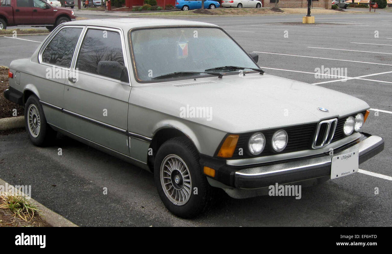 The BMW 320i 2-door is a compact luxury coupe known for its dynamic ...