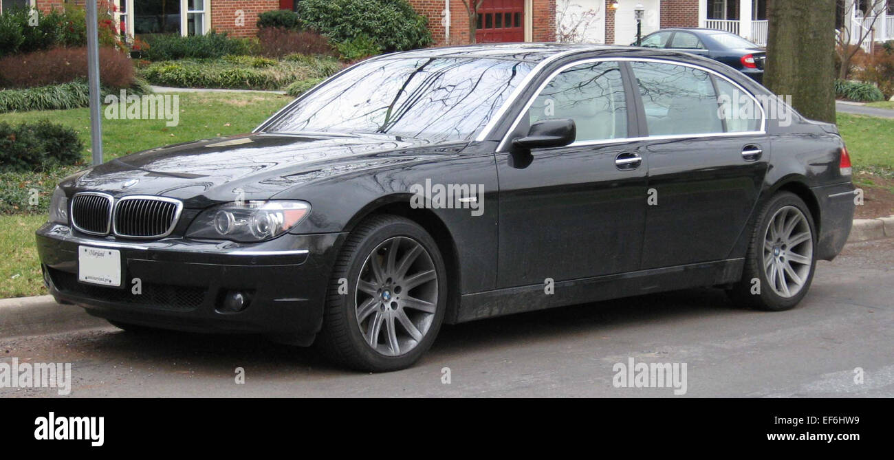 The BMW 750i is a luxury sedan offering a refined and powerful driving ...