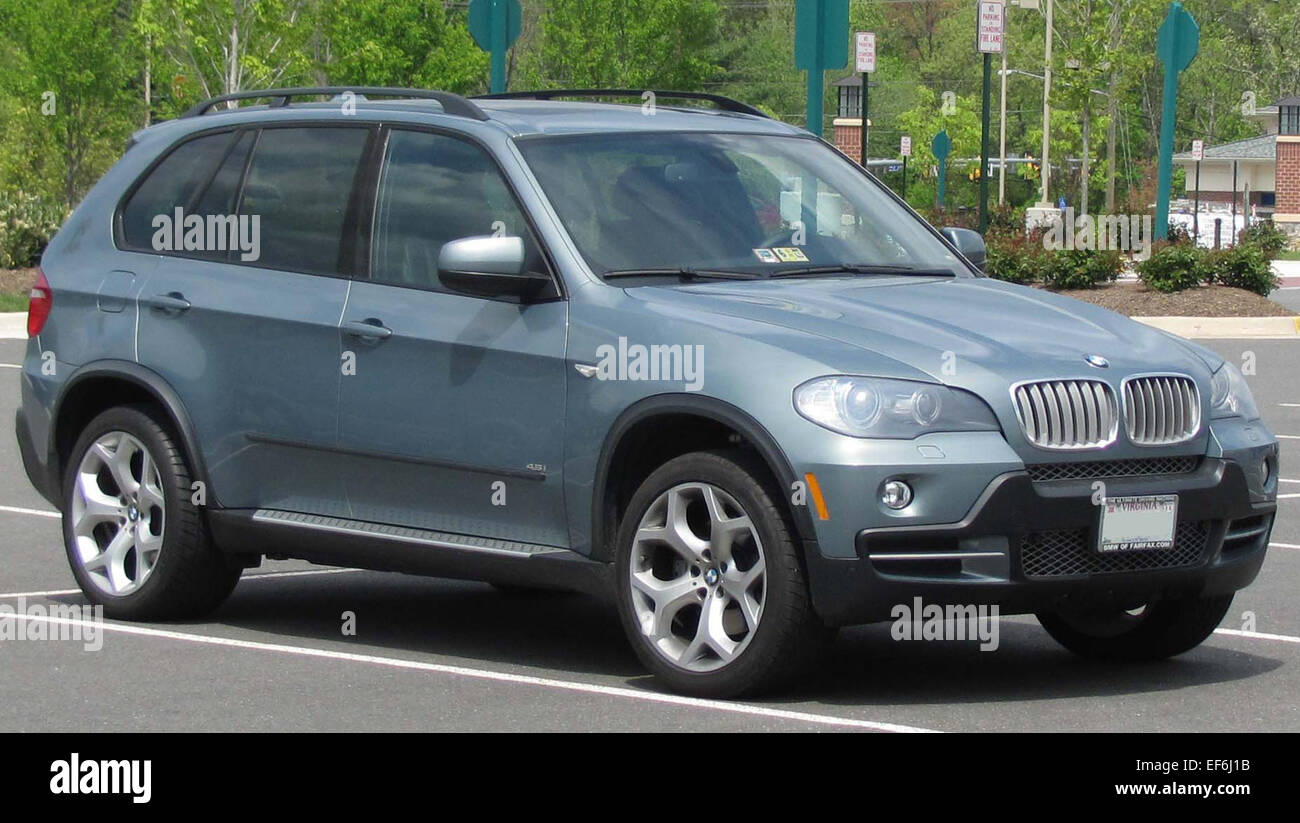 The 2010 BMW X5 4.8i is a luxury midsize SUV featuring a 4.8-liter V8 ...