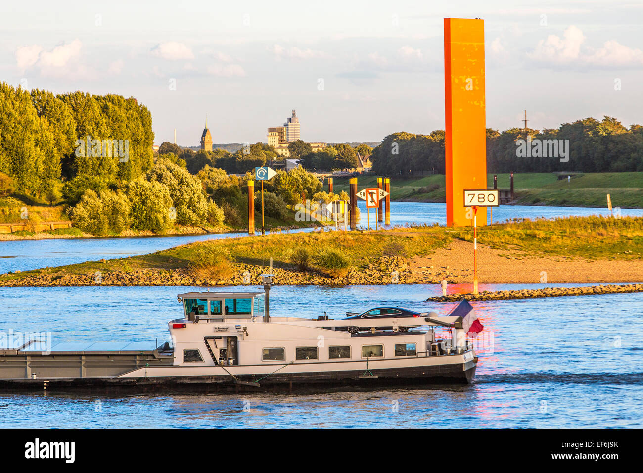 Largest estuary hi-res stock photography and images - Alamy