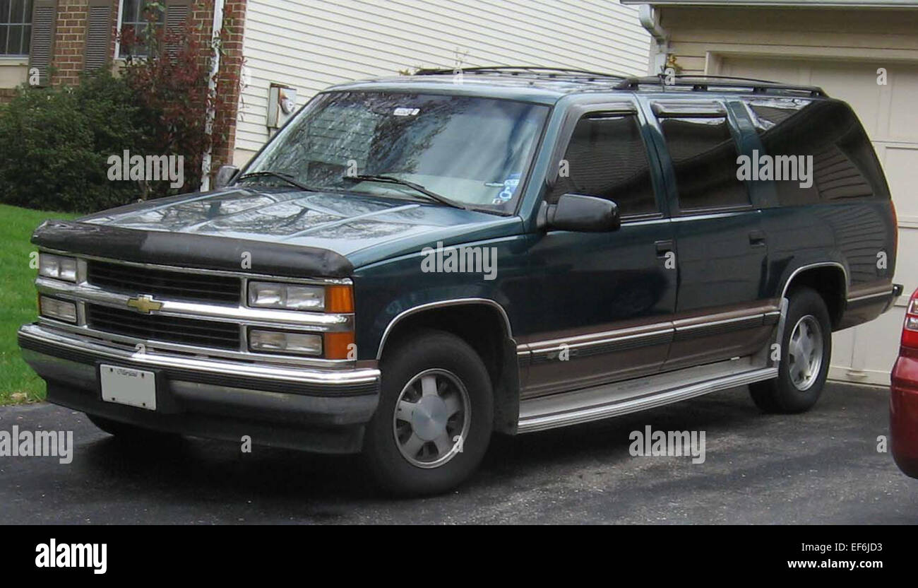 The Chevrolet Suburban GMT400 is a full-size SUV produced from 1992 to ...