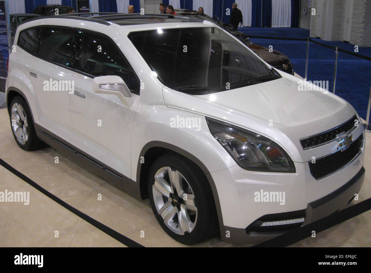 The Chevrolet Orlando is a compact MPV (multi-purpose vehicle) designed ...