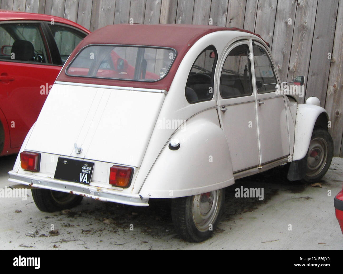 Citroen 2cv Van High Resolution Stock Photography and Images - Alamy