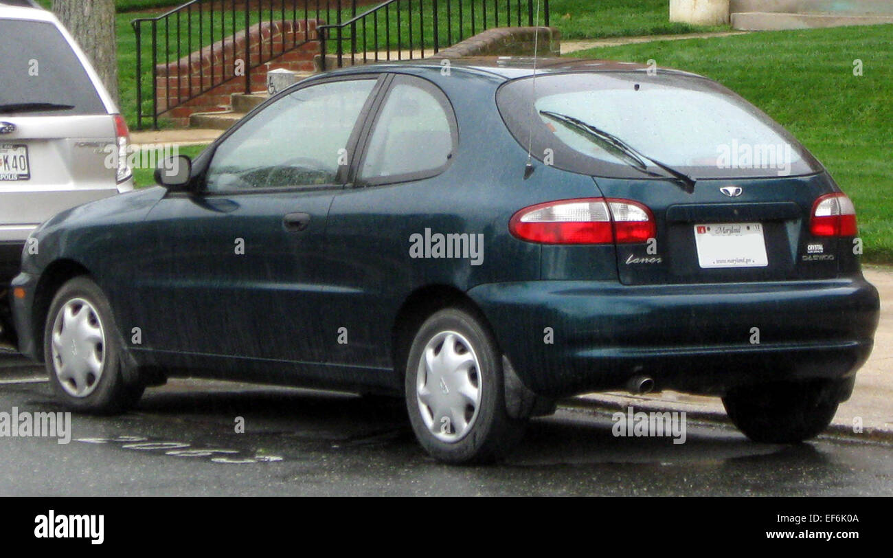 The 2004-2011 Daewoo Lanos hatchback is a compact car offering ...